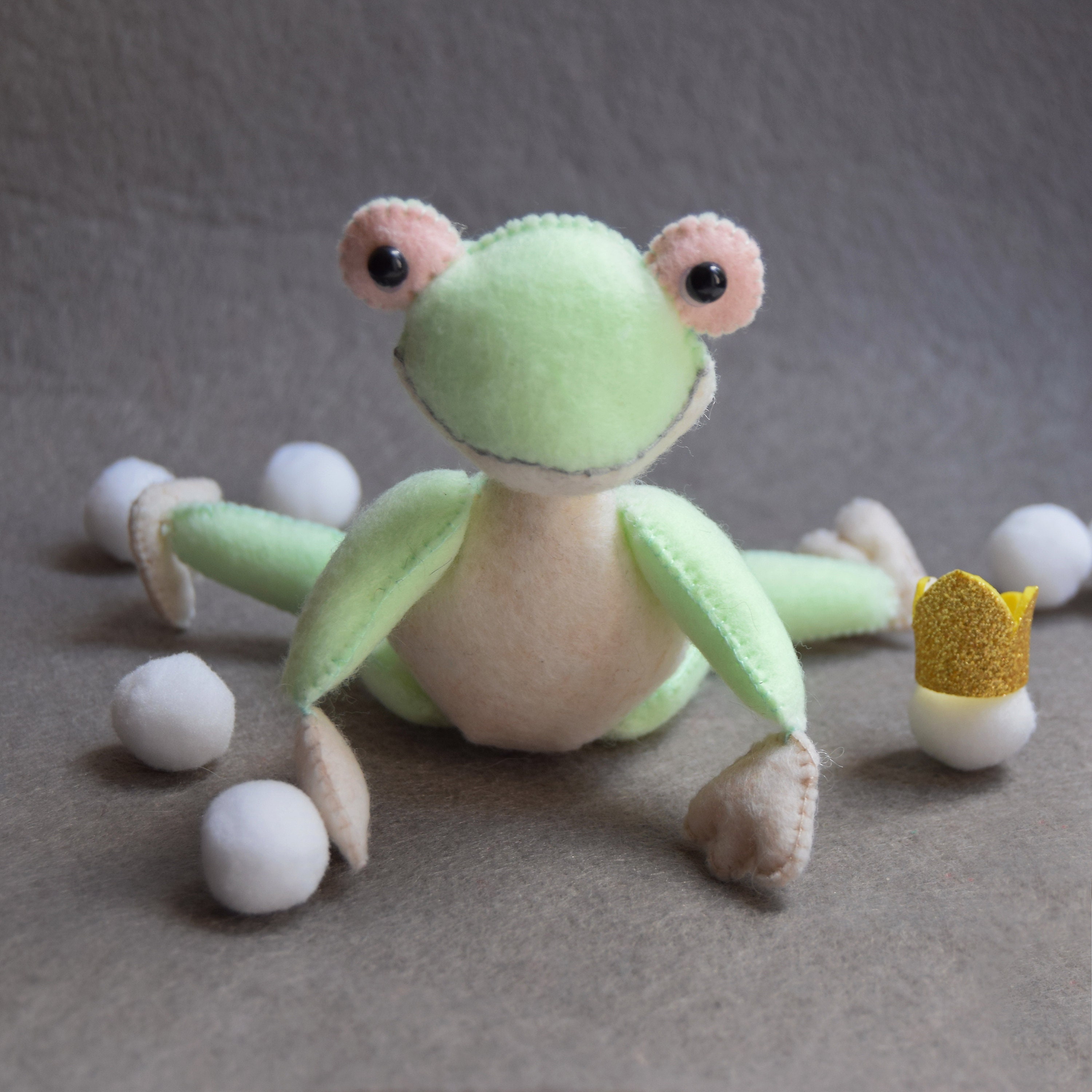 Frog Toy Pattern Download/felt Frog Pattern Pdf/felt Stuffed Frog ...