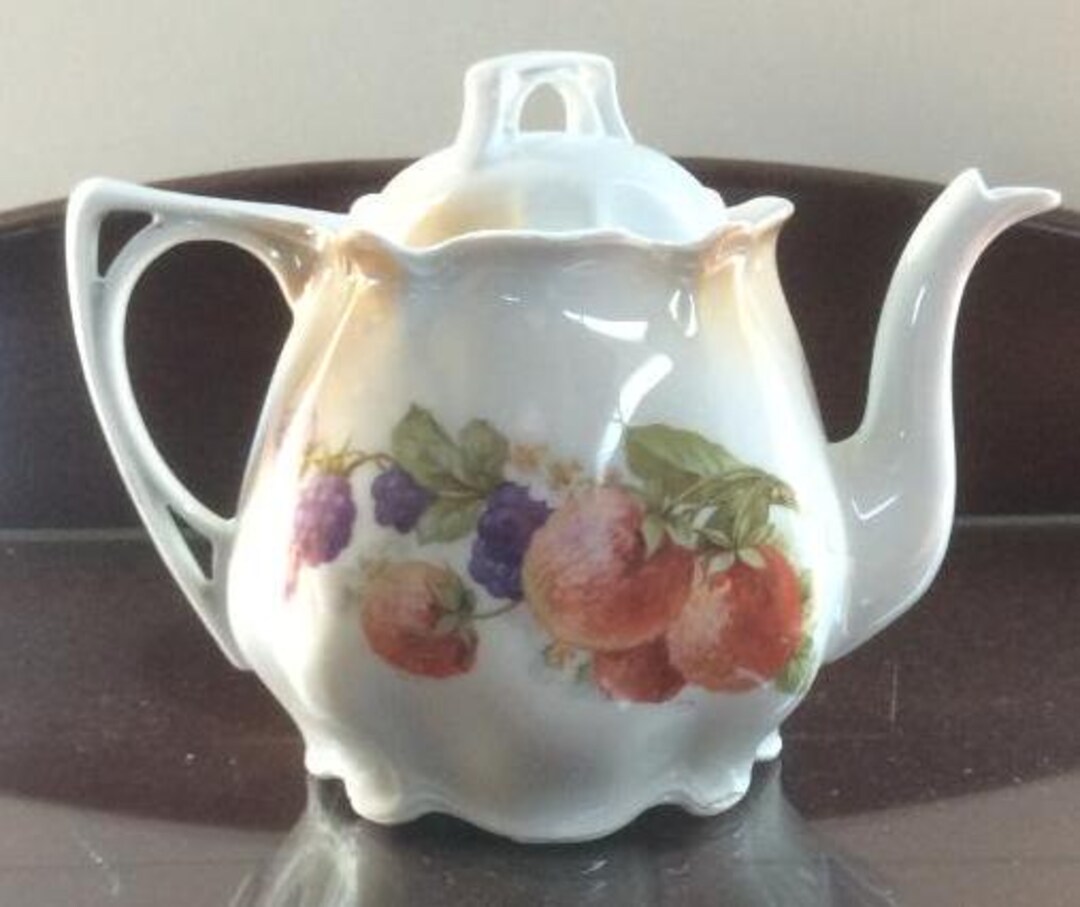 Vintage German Teapot. Fruit Motif. Teapot for Two. Blackberries and ...