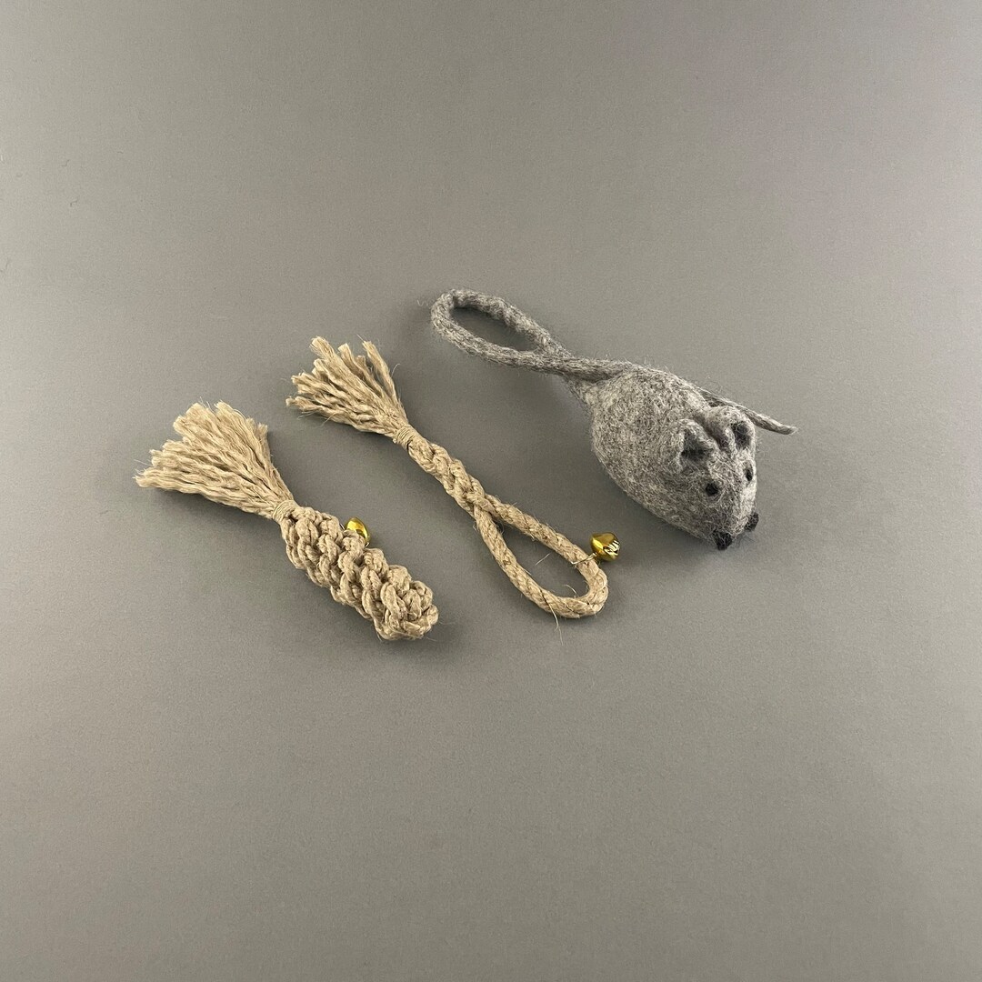 Handmade Hemp & Wool Cat Toys With Bell, Set of 3 - Etsy