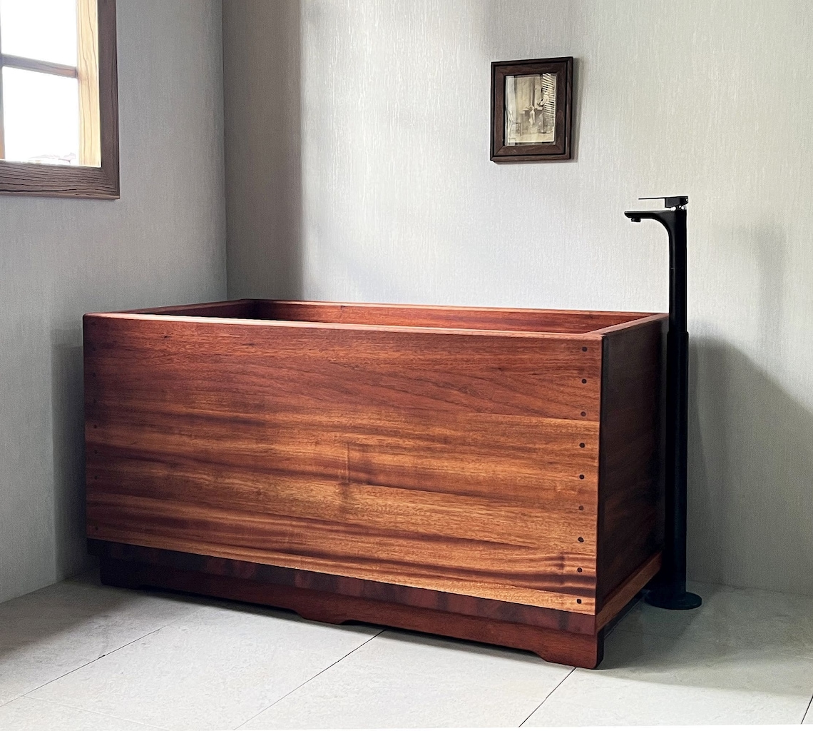 Ofuro Wooden Soaking Bathtub Mahogany Sipo Wood Customizable - Etsy