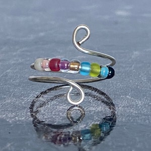 FIDGET RING - Fidget Toys for Kids and Women - 9 Multicolor Beads ...