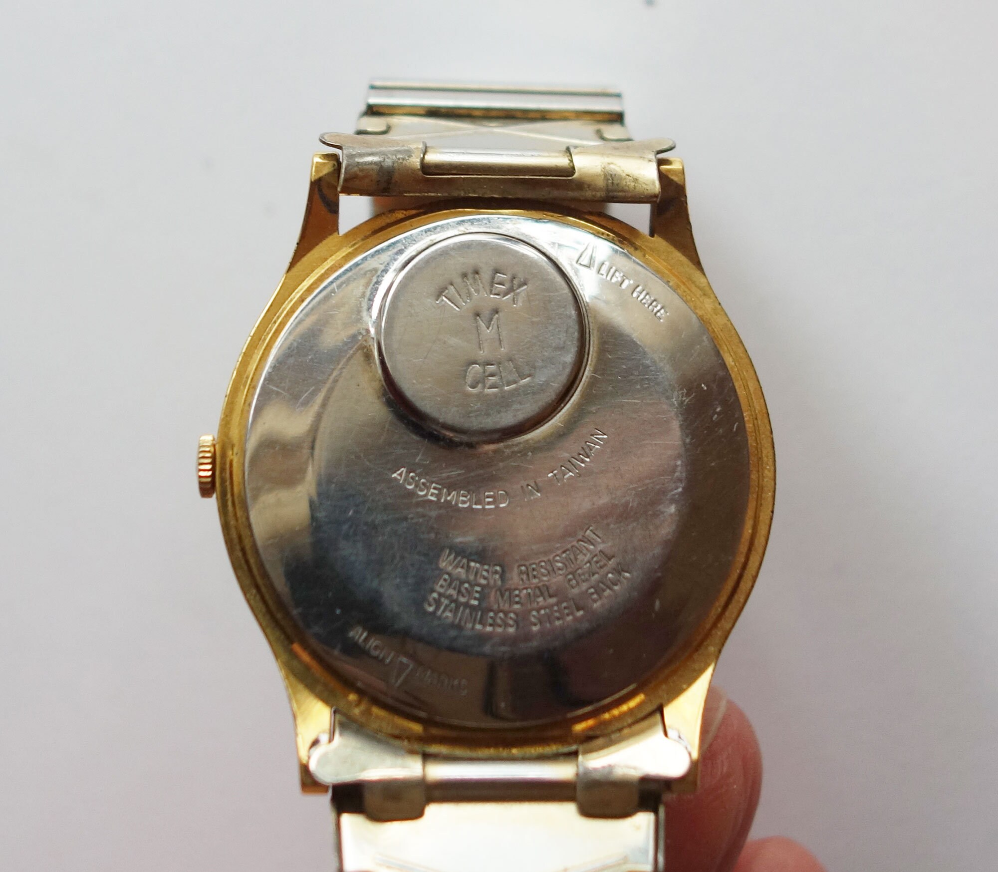 Vintage TIMEX Men's Quartz Watch - Etsy