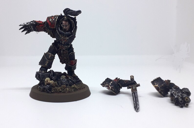 Abaddon and Loken Wargaming 28mm Warrior Miniature 40k 30k - Etsy