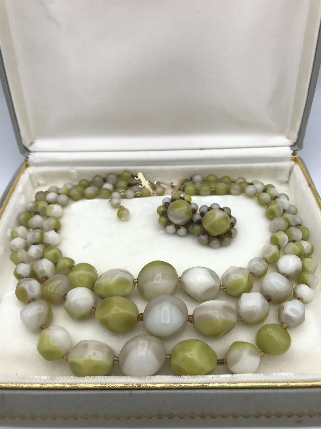 Vintage C.1940s/50s Citron Japanese Milk Glass Beaded Necklace + Clip ...