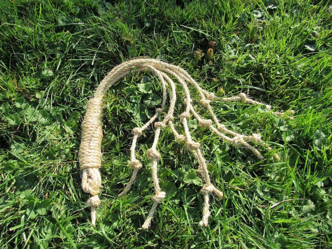 Sisal Disciplina Whip "three Dark Days": Triple-knotted Seven Falls ...