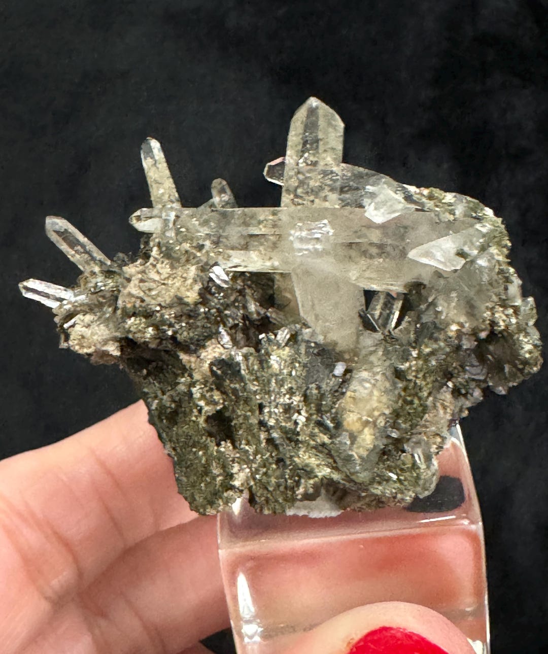 Quartz Crystals With Epidote Peru Mineral 27grams Mineral Collector! - Etsy