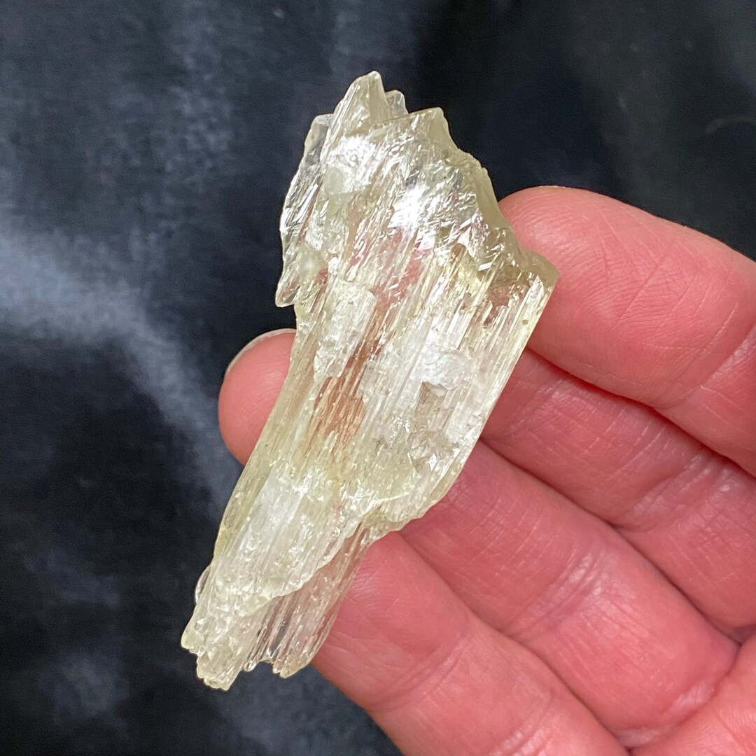 Green Spodumene Var. Kunzite Hiddenite Etched Terminated Crystal 30g - Etsy