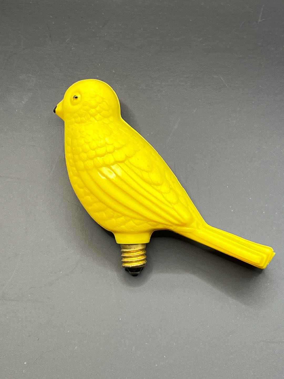 Vintage GLOLITE Christmas Plastic Yellow Bird String Figural Light Bulb ...
