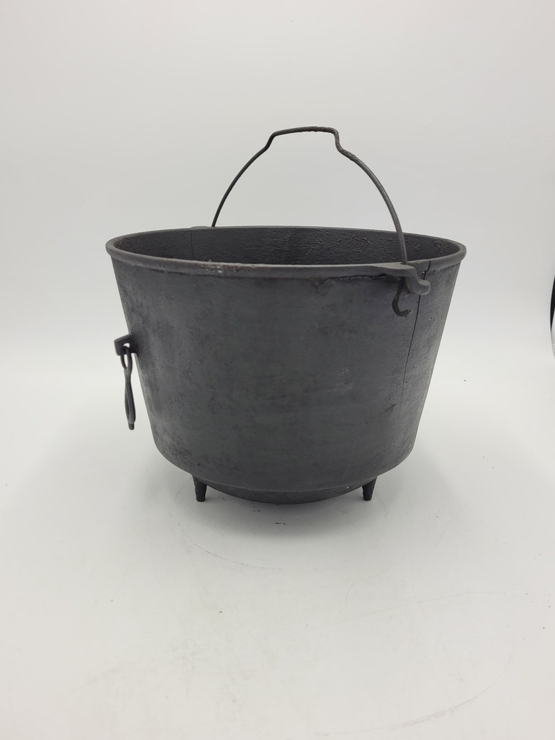 Cast Iron Footed Couldron - Etsy