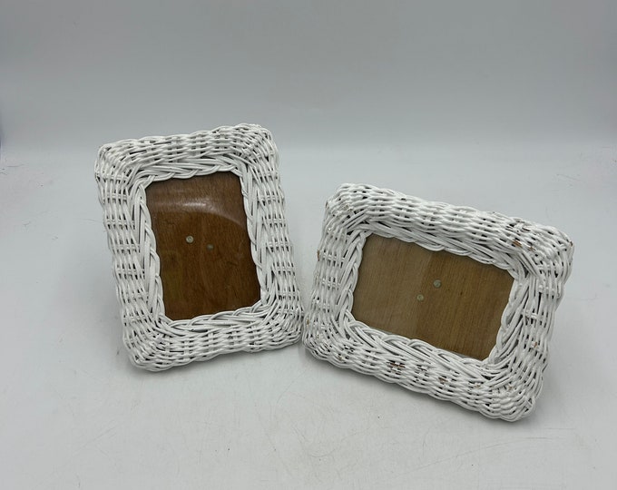 Vintage Cottage Chic Arched Wicker Mirror Perfect Size for Anywhere - Etsy