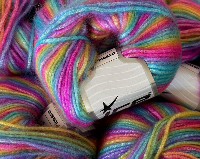 Self Striping Multicoloured Yarn: Soft Fuzzy Aran Yarn - Picasso ...