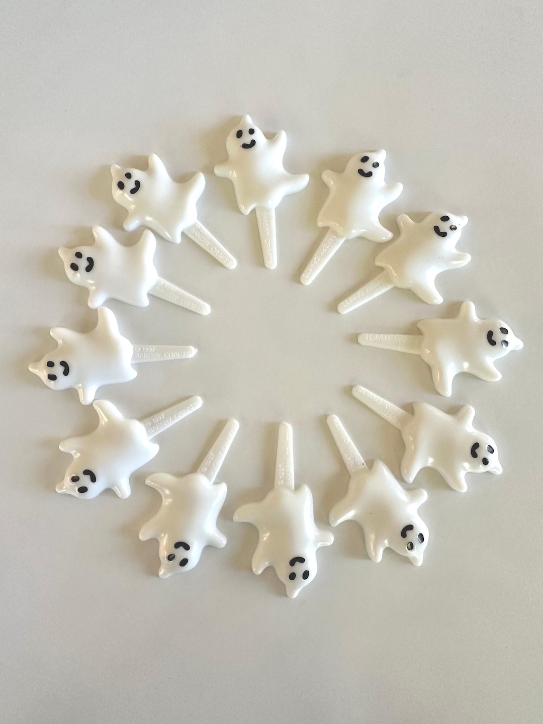 One Dozen NOS Halloween Cupcake Toppers / Vintage Ghost Cupcake Toppers ...