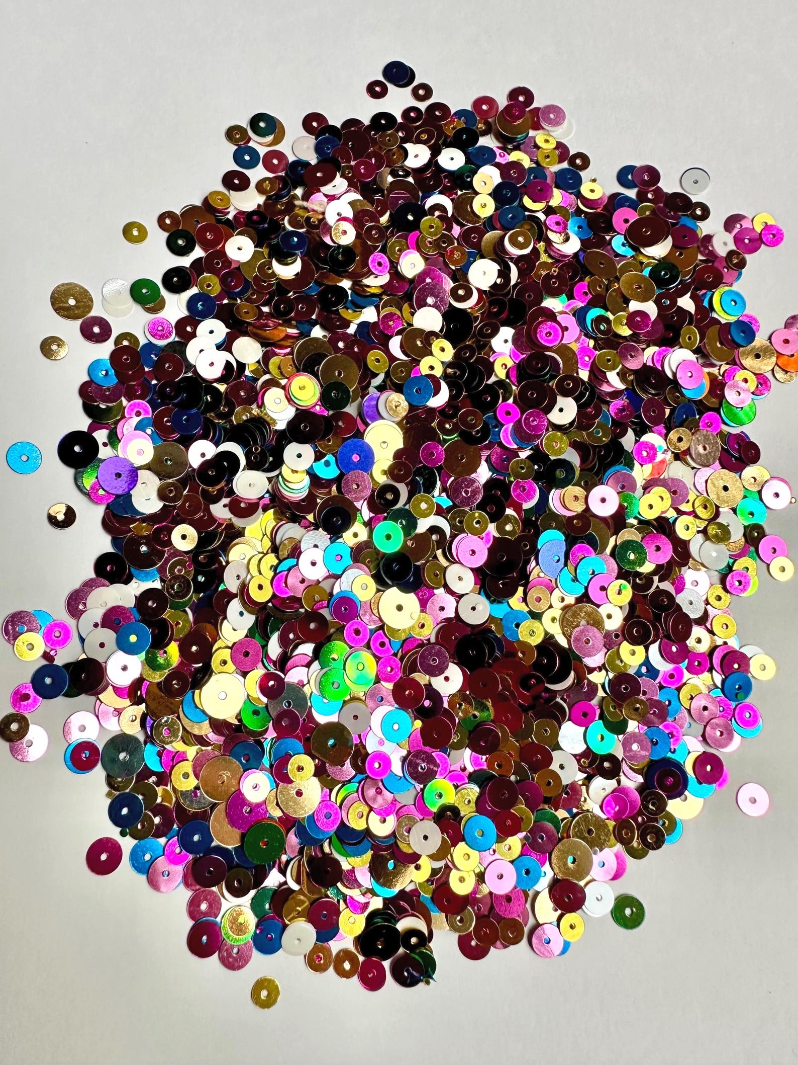 Sequin Mix of Various Colors and Sizes - 50g Paillette Sequins - Pinks ...