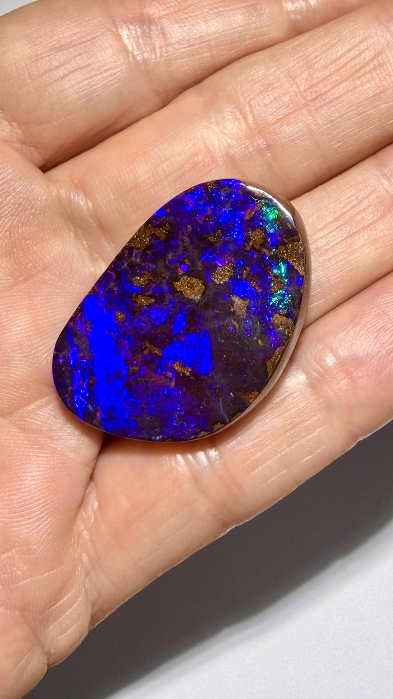 42.50ct Gorgeous Sparkling Deep Blue-green-red-orange Solid Australian ...
