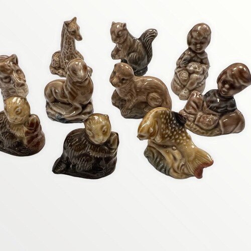 Red Rose Tea Figurines. Vintage Wade Animal Figures. - Etsy
