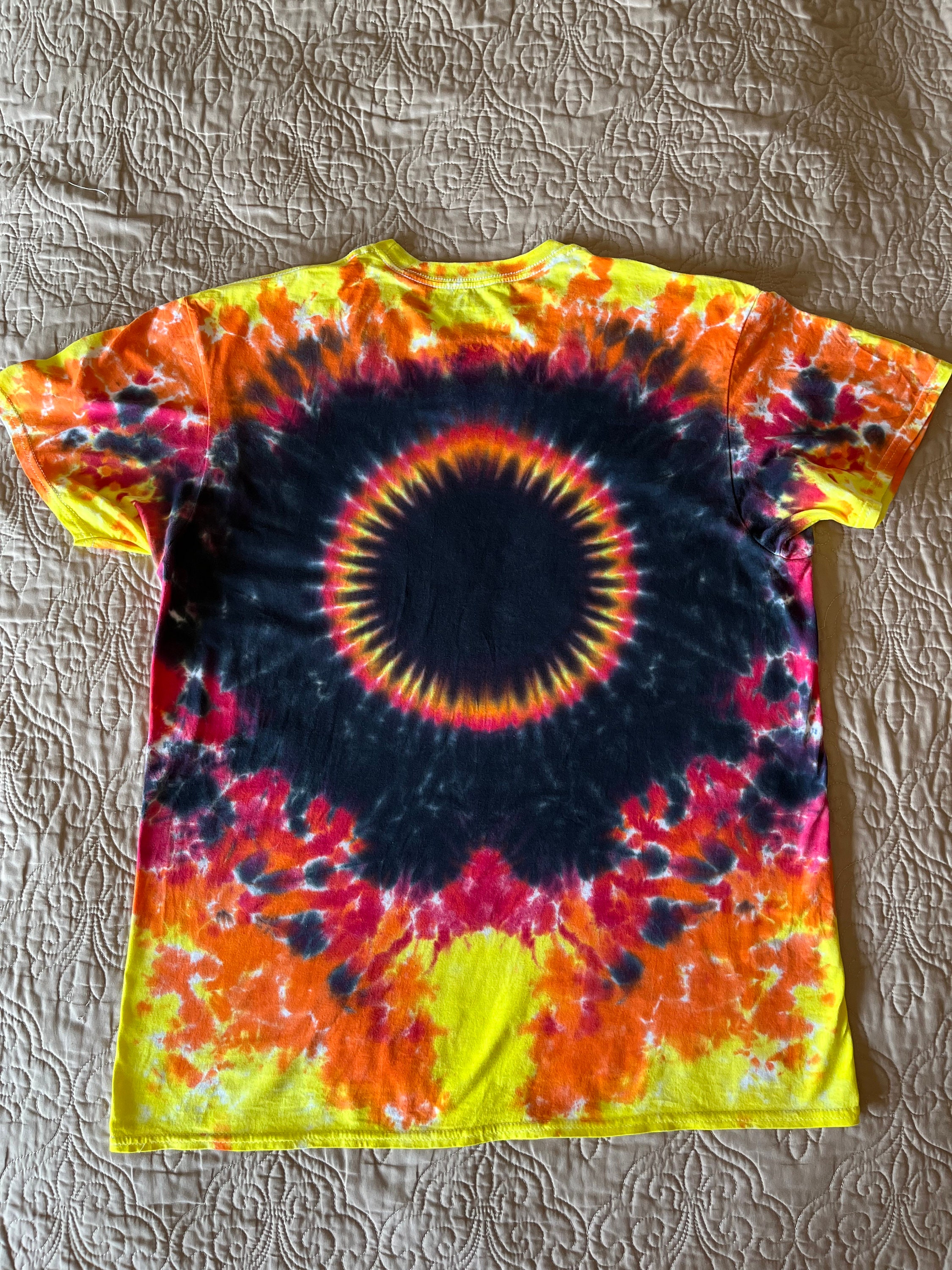 Total Eclipse Tie Dye - Etsy