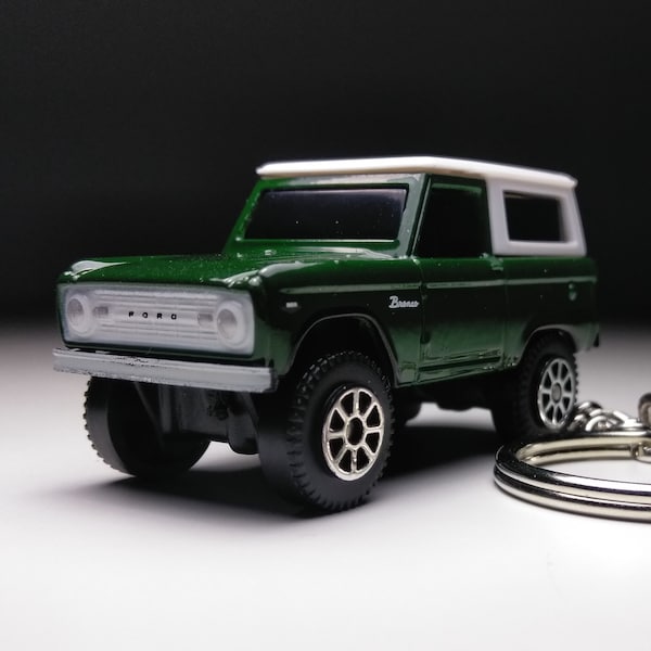 Ford Bronco Keychain - Etsy