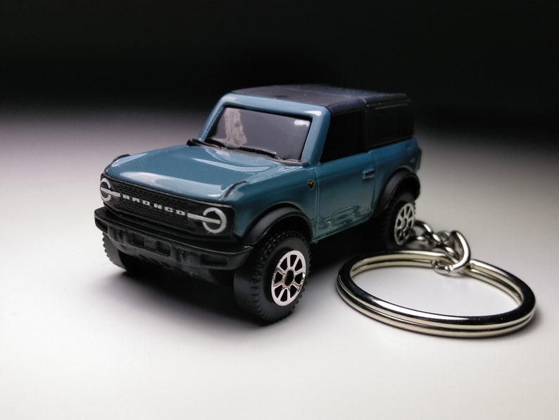 Ford Bronco Keychain - Etsy