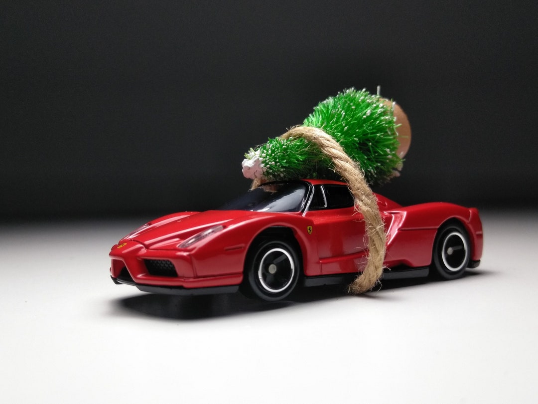 Buy Ferrari Enzo Carrying Christmas Tree Car Christmas Ornament Online ...