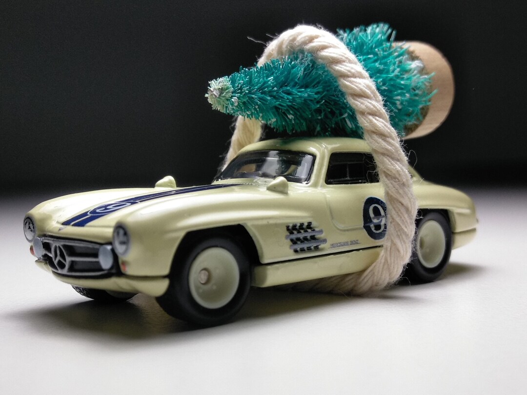 Mercedes Benz 300SL Carrying Christmas Tree, Car Christmas Ornament - Etsy