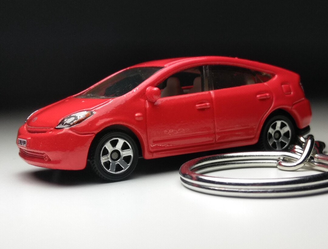 Toyota Prius Keychain - Etsy