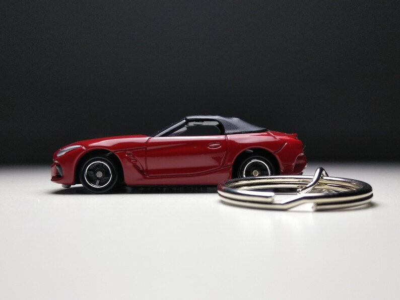 BMW Z4 Keychain - Etsy