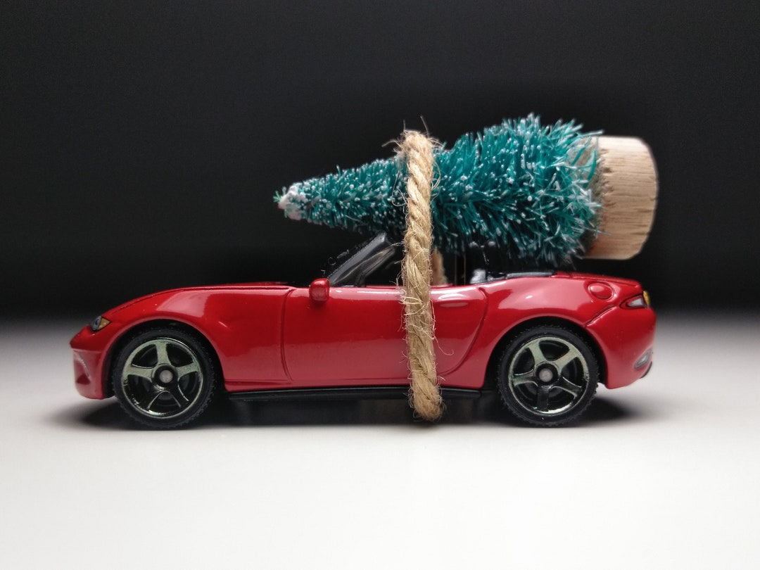 Mazda MX-5 Miata Carrying Christmas Tree, Car Christmas Ornament - Etsy