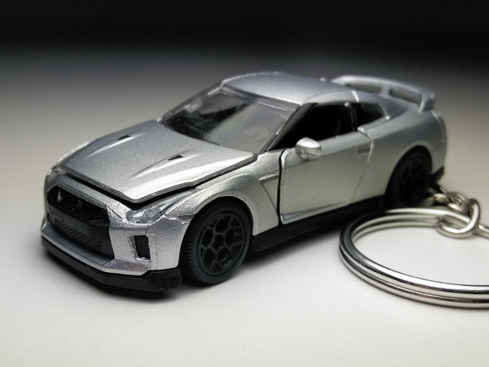 Nissan GTR Keychain - Etsy
