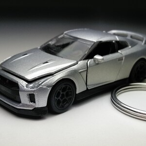 Nissan GTR Keychain - Etsy