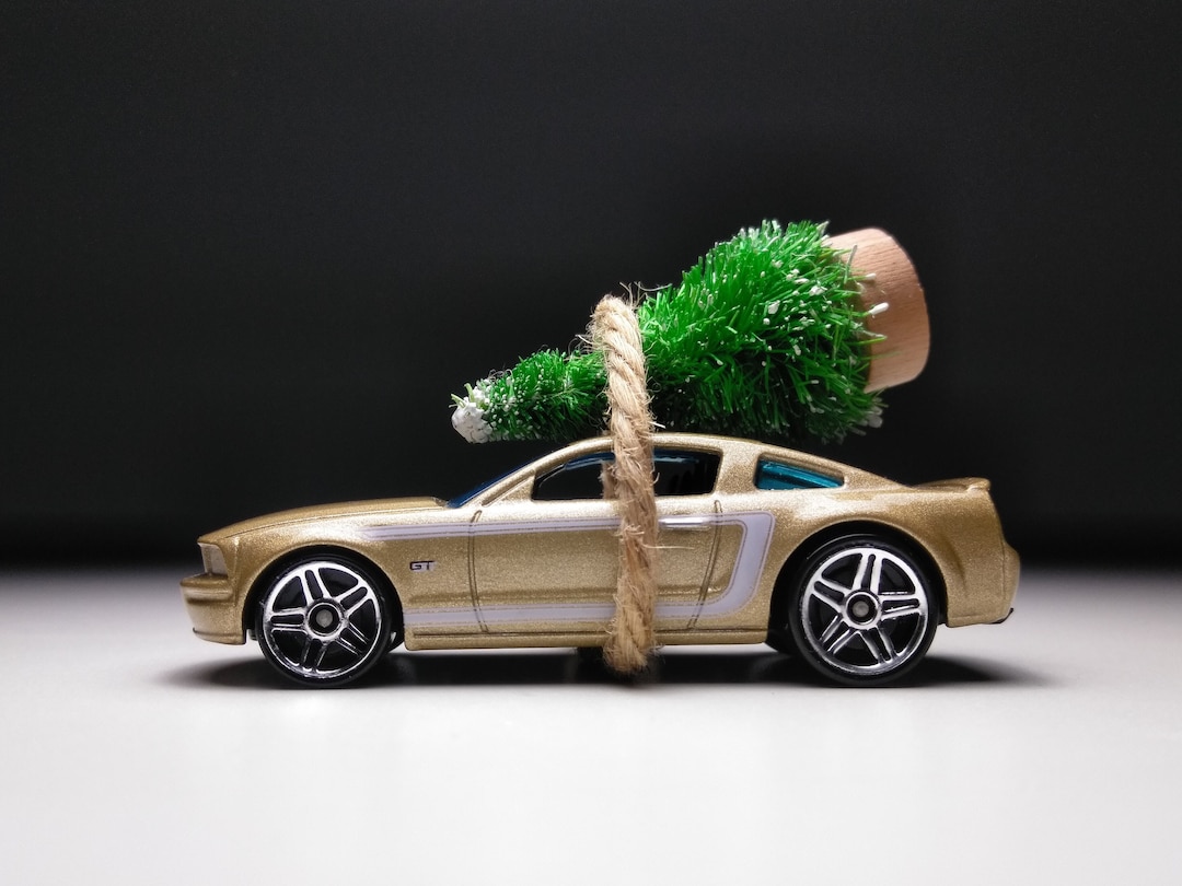 Ford Mustang Carrying Christmas Tree, Car Christmas Ornament - Etsy