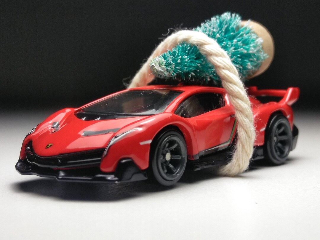 Lamborghini Veneno Carrying Christmas Tree, Car Christmas Ornament - Etsy