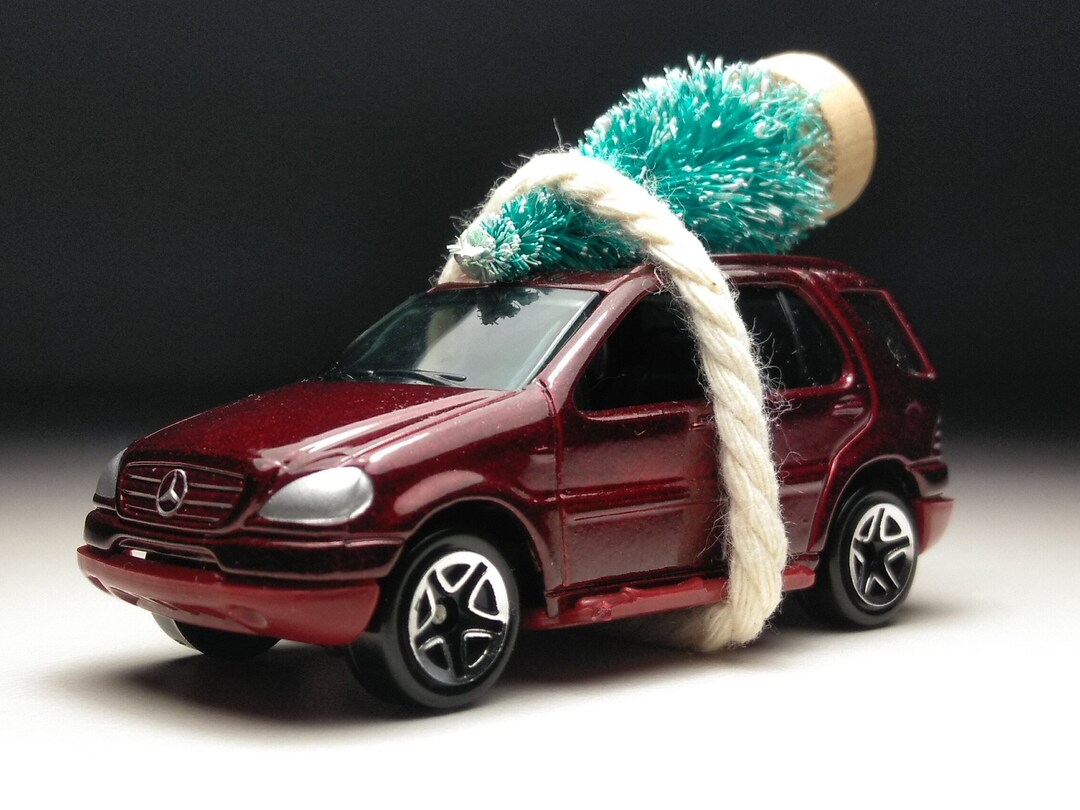 Mercedes Benz ML Carrying Christmas Tree, Christmas Ornament - Etsy