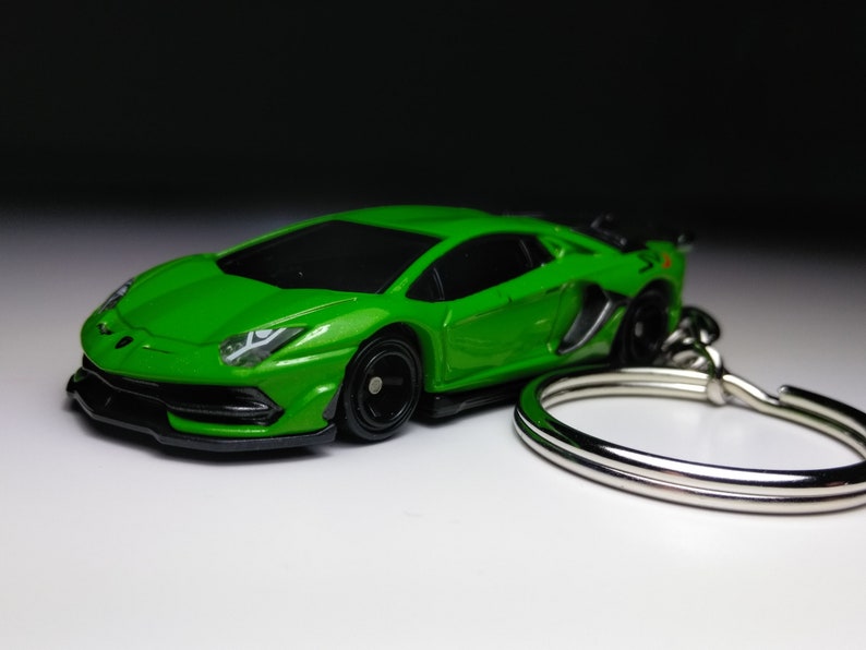 Lamborghini Aventador SVJ Keychain - Etsy
