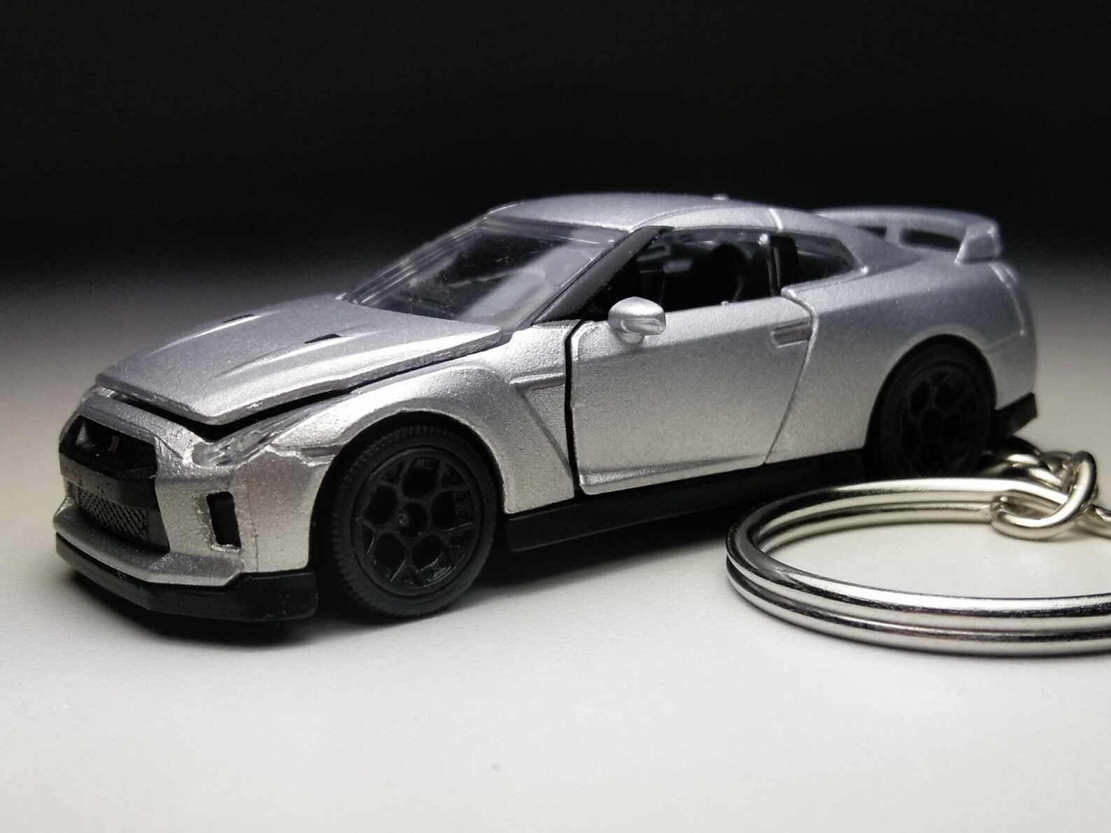 Nissan GTR Keychain - Etsy