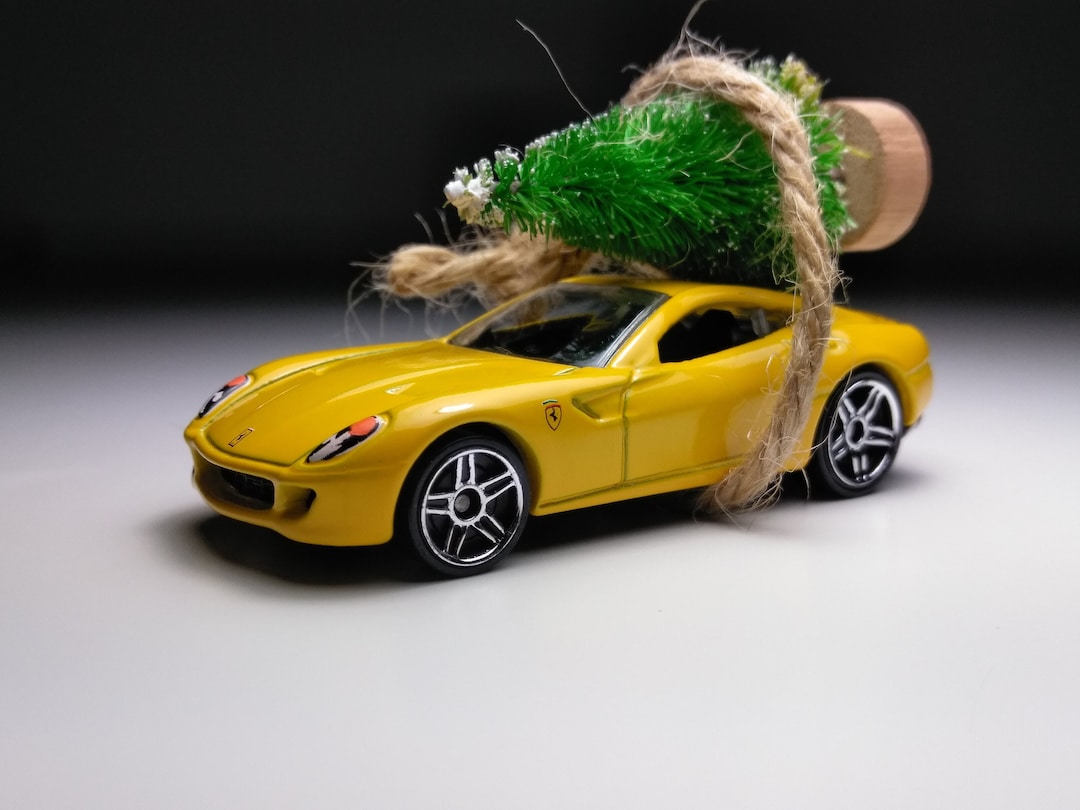 Ferrari 599 GTB Carrying Christmas Tree, Car Christmas Ornament - Etsy