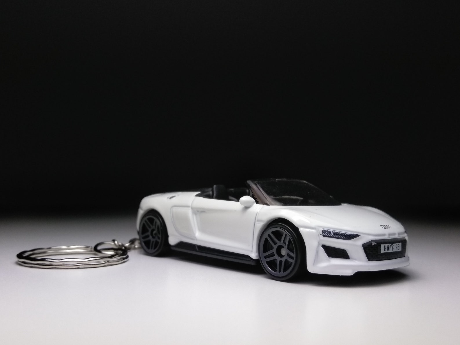 AUDI R8 Spyder Keychain - Etsy