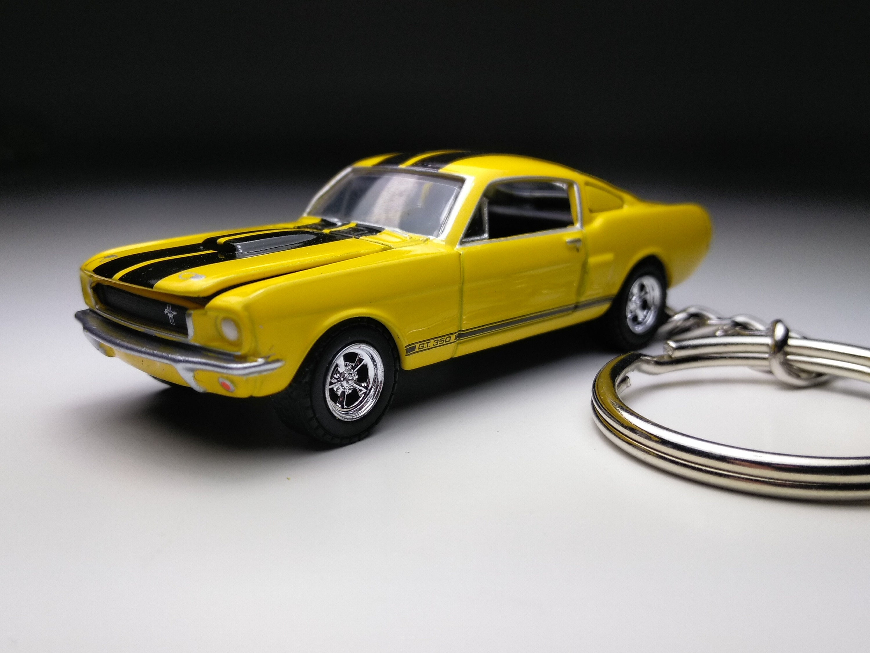 Ford Mustang Shelby GT350 Keychain - Etsy