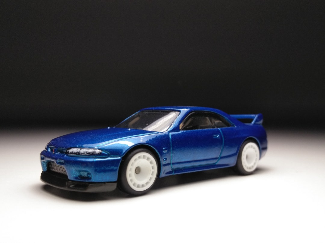 Nissan Skyline GT-R R33 Hot Wheels custom Real Riders - Etsy