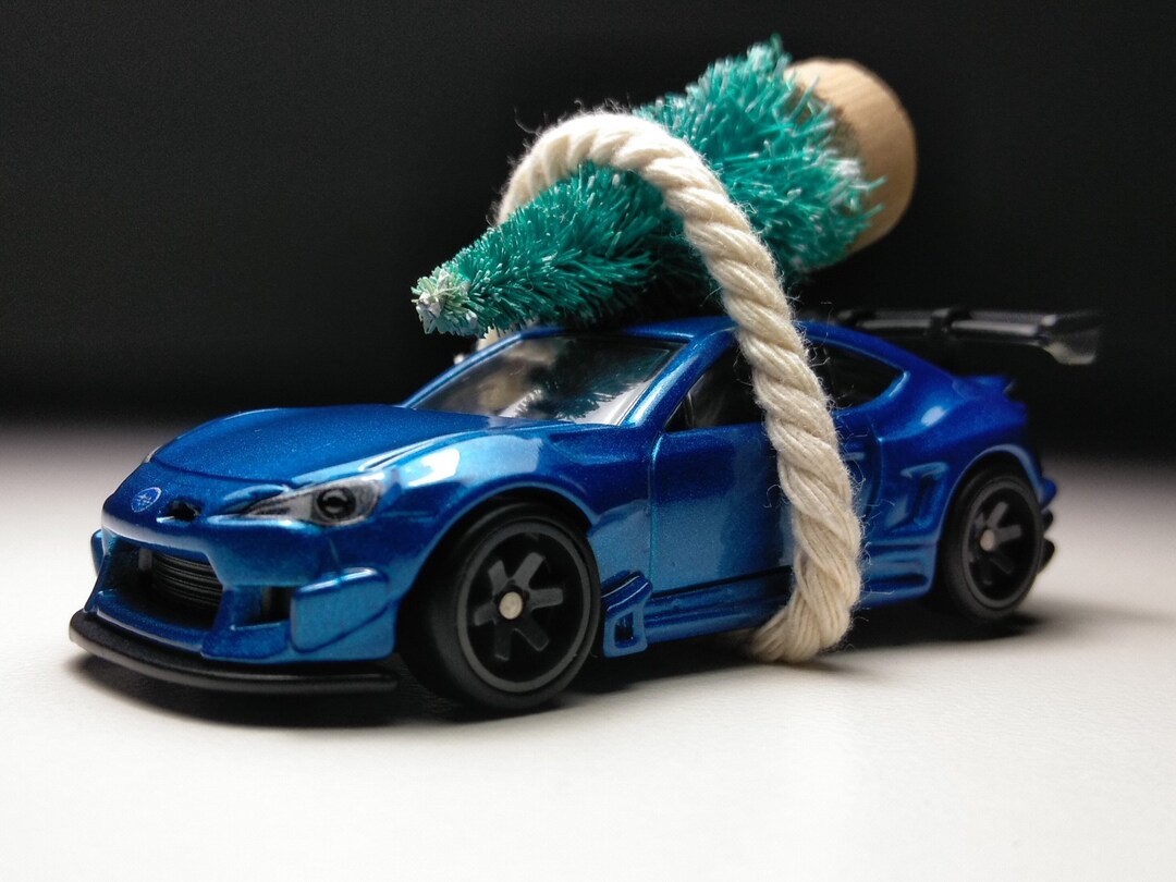 Subaru BRZ Carrying Christmas Tree, Car Christmas Ornament - Etsy