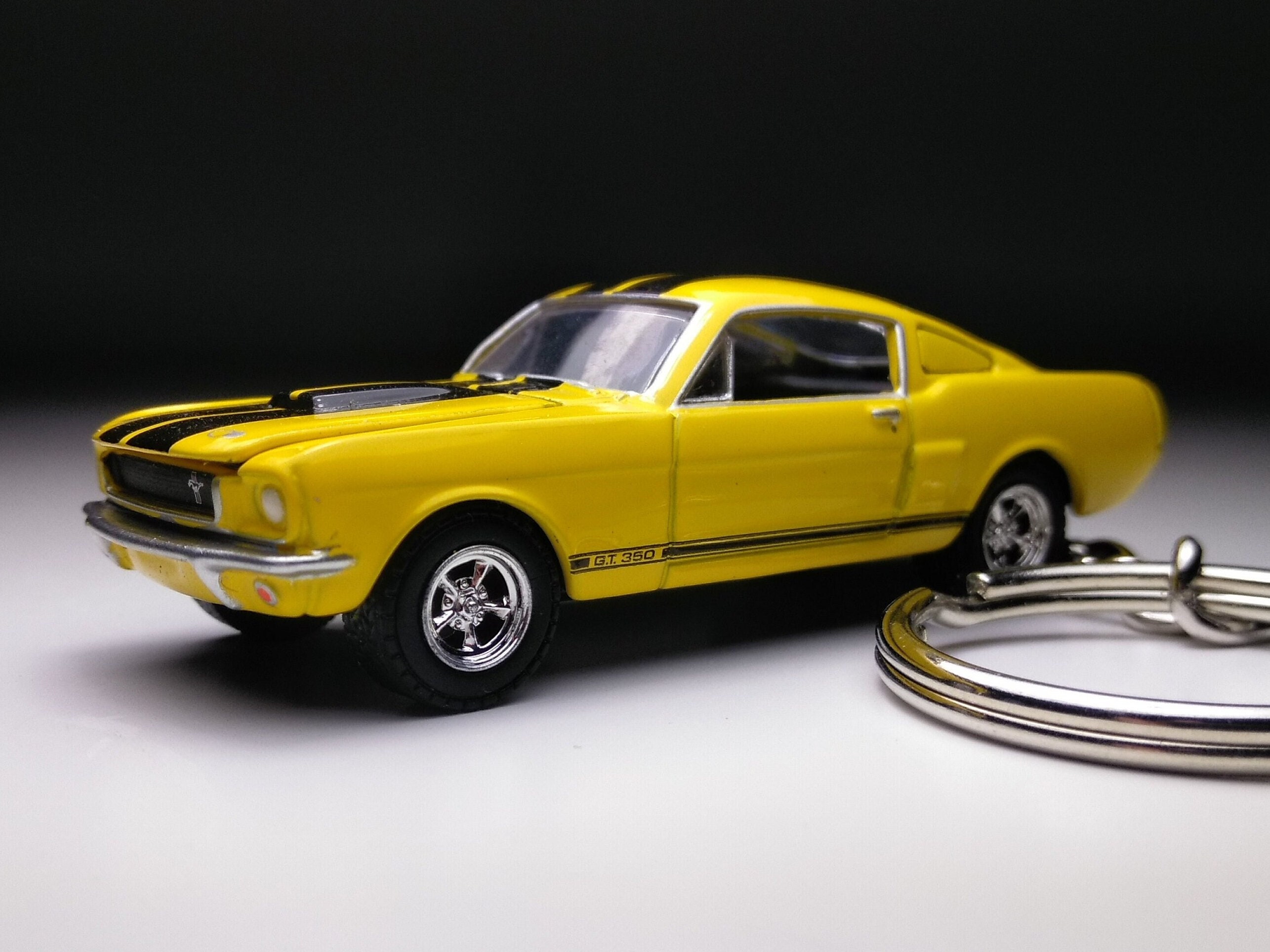 Ford Mustang Shelby GT350 Keychain - Etsy