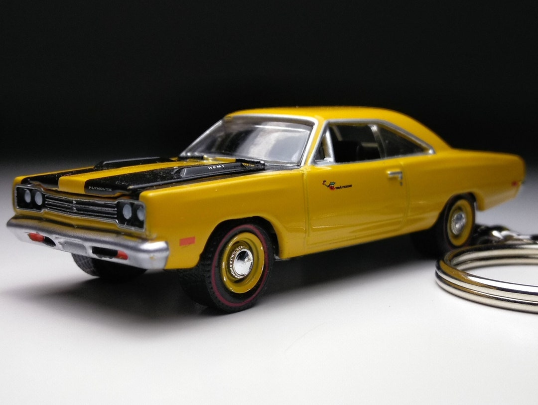 Plymouth Road Runner Keychain - Etsy