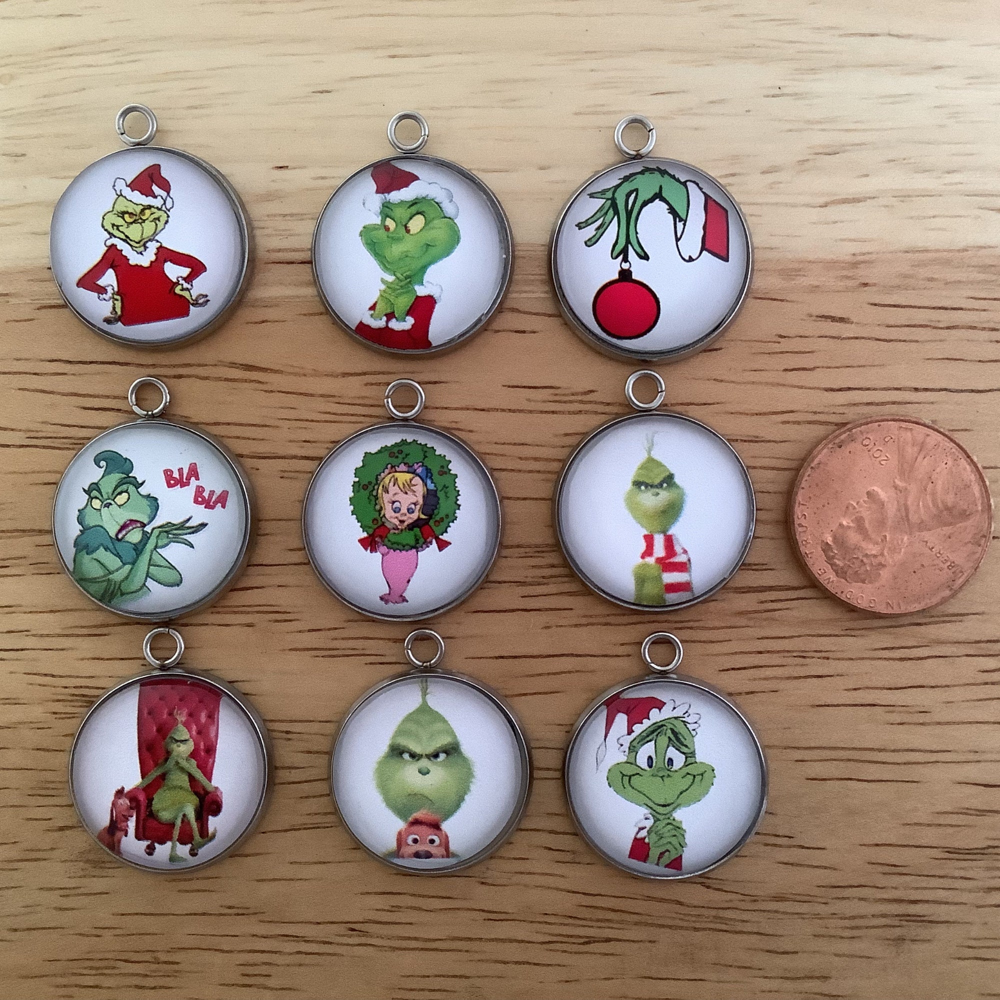 Little Grinch Charms - Etsy