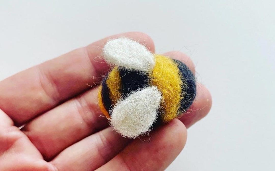 Felt Bumblebee, Miniature Bees. Wool Bee Cat Toy, Needle Felt Bee - Etsy