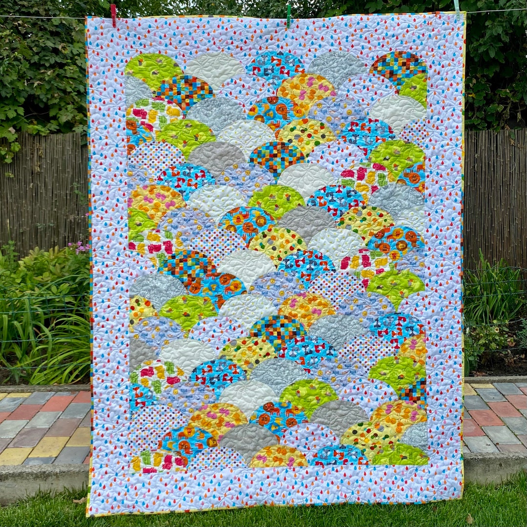 Custom Quilt With Scallops Pattern Quilted Beach Rug Patchwork Picnic ...