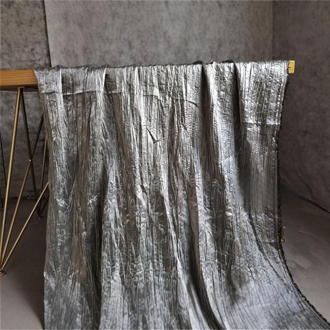Liquid Mercury Crinkle Pleated Fabric - Metallic Iridescent Gradient ...