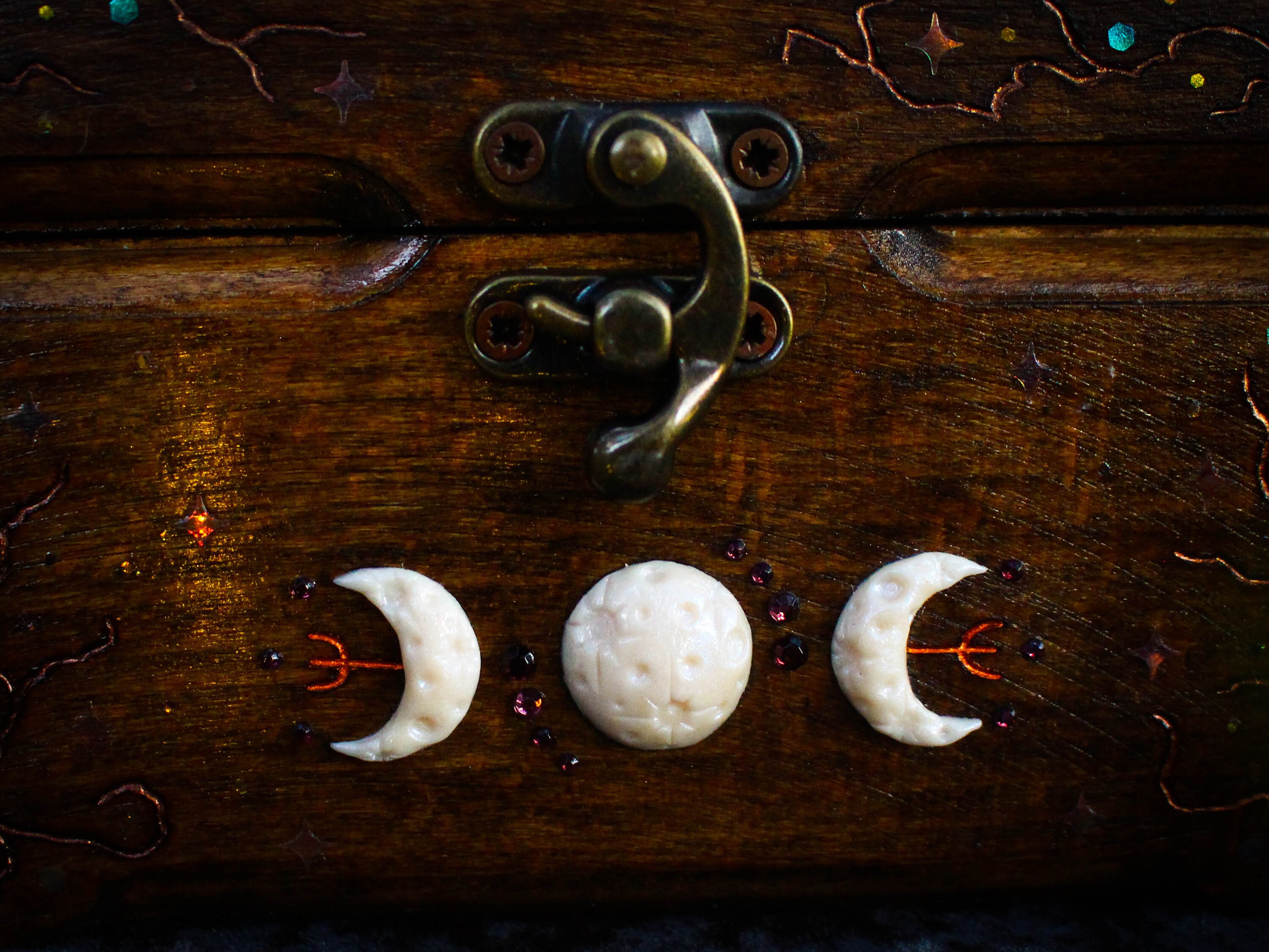 Moon Phases Stash Box, Wooden Fantasy Box, Witchcraft Triple Moon ...