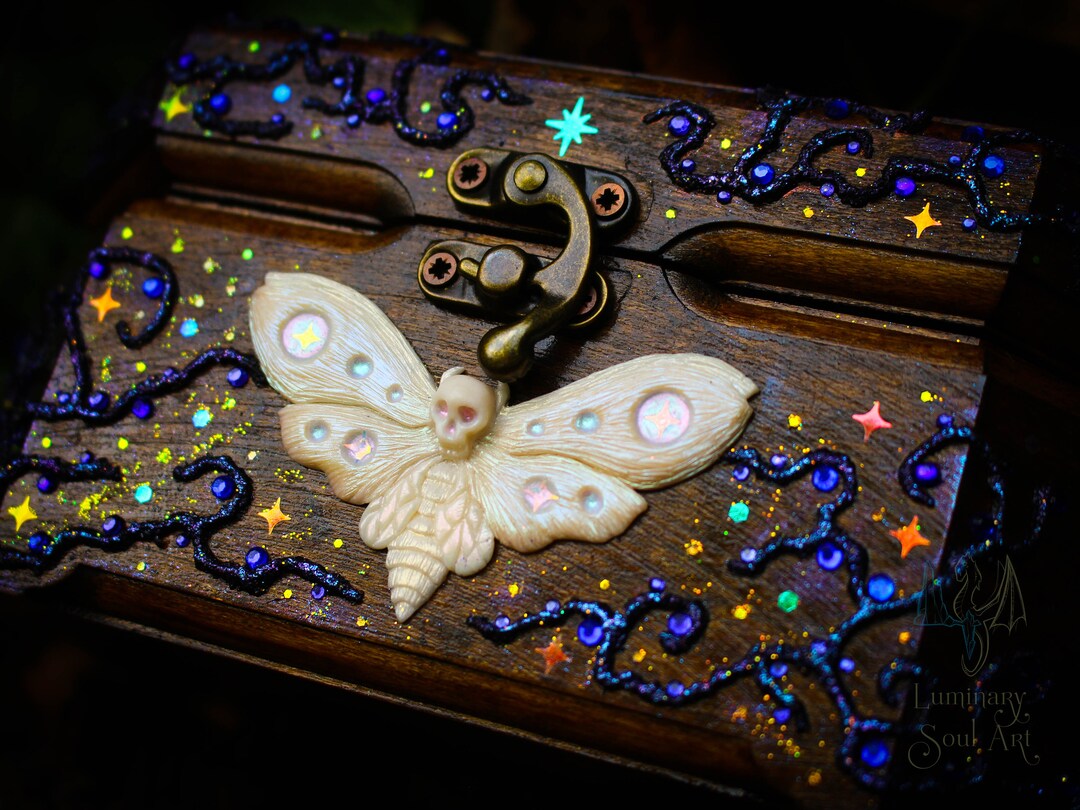 Moon and Stars Wooden Box, Witchy Jewelry Box Handmade, Moon Phases ...