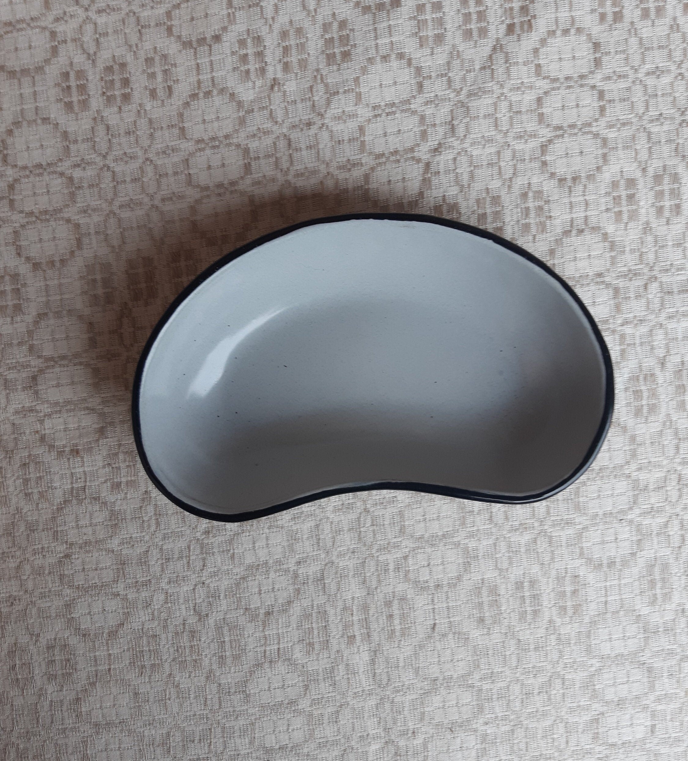 Vintage Enamel Kidney Shaped Medical Dish, Old Surgical Dish, Kidney ...