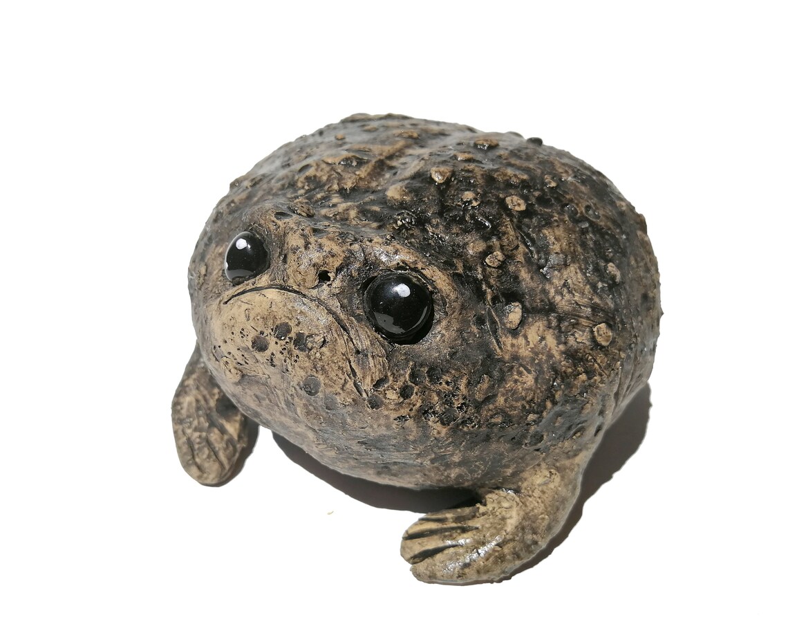 Black rain frog ceramic sculpture / garden figurine | Etsy