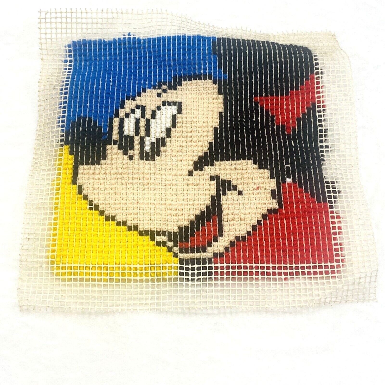 Mickey Mouse Latch Hook Square 13 X 13 Completed Wall Hanging Needle ...